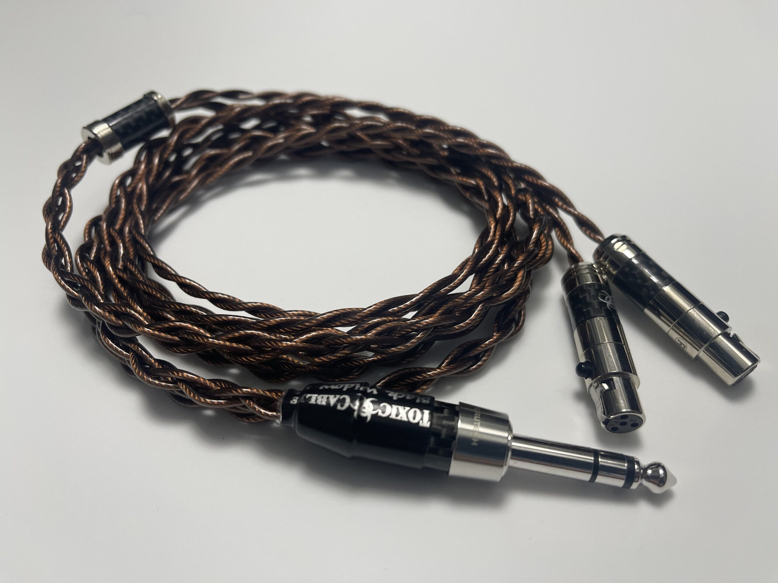 Black Widow 22 V3 OCC Copper Litz Headphone Cable – Toxic Cables