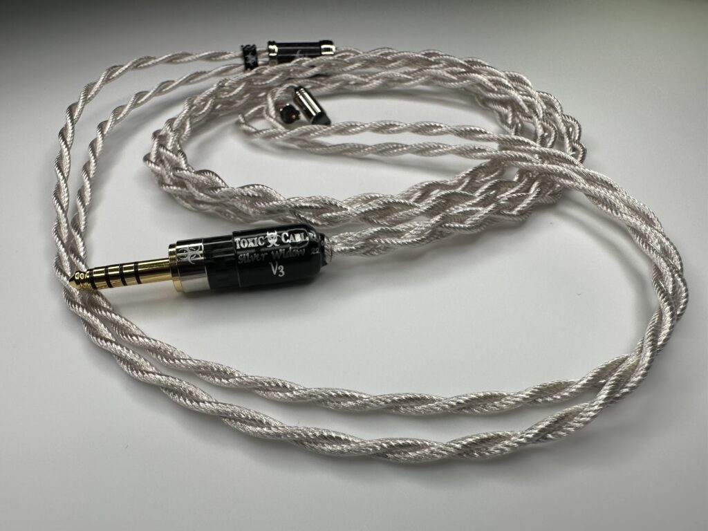 Black Widow 22 V3 OCC Copper Litz type 6 Earphone Cable - Toxic Cables
